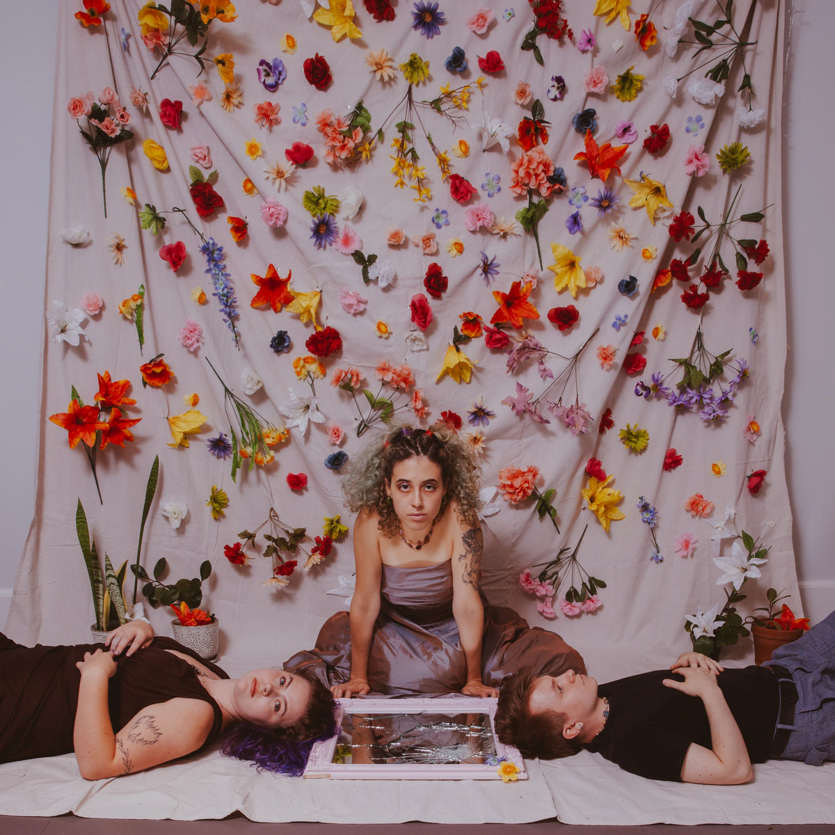 Sunday Cruise announces new single "Pretty Girl", releasing on 2/7! – Lauren Records